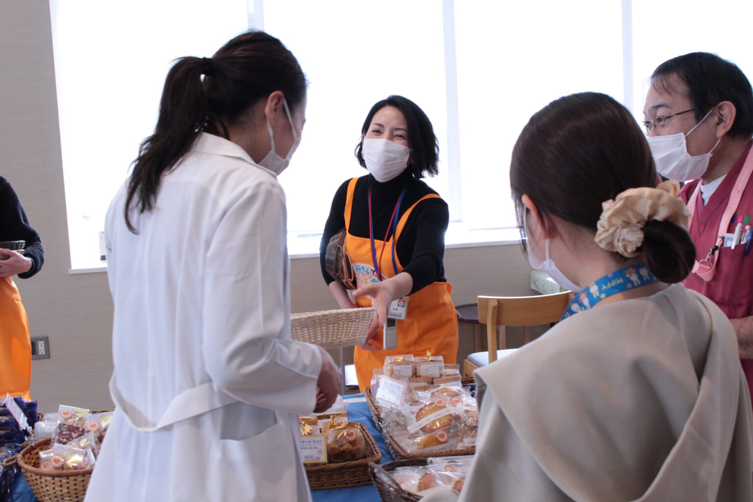 「1piece for 2PEACE」お菓子販売会 おいしさとともに社会貢献活動 | ソーシャルインクルージョンを考えるWebメディア